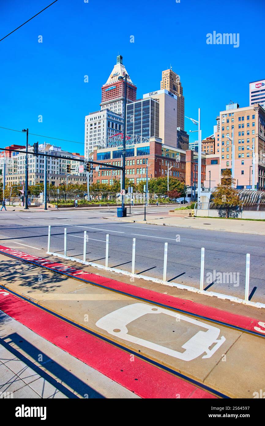 Cincinnati Skyscrapers and Bus Lane Street View Stock Photo - Alamy