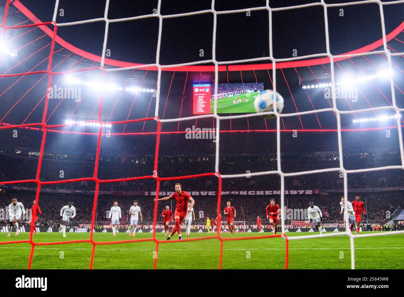 Munich, Germany. 15th Jan, 2025. Soccer: Bundesliga, Bayern Munich ...