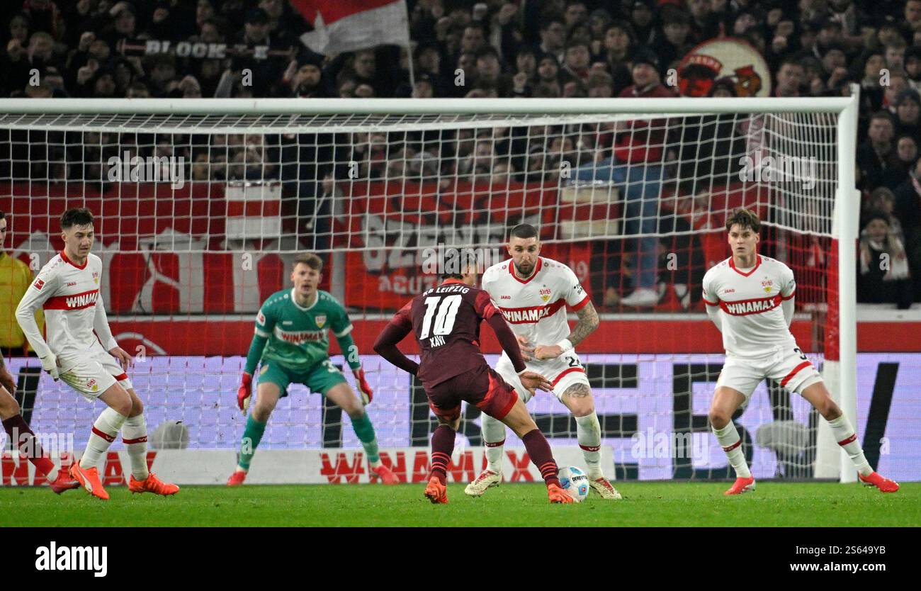 Stuttgart, Deutschland. 15th Jan, 2025. Strafraumszene, Torraumszene Torschuss Aktion Torchance ...