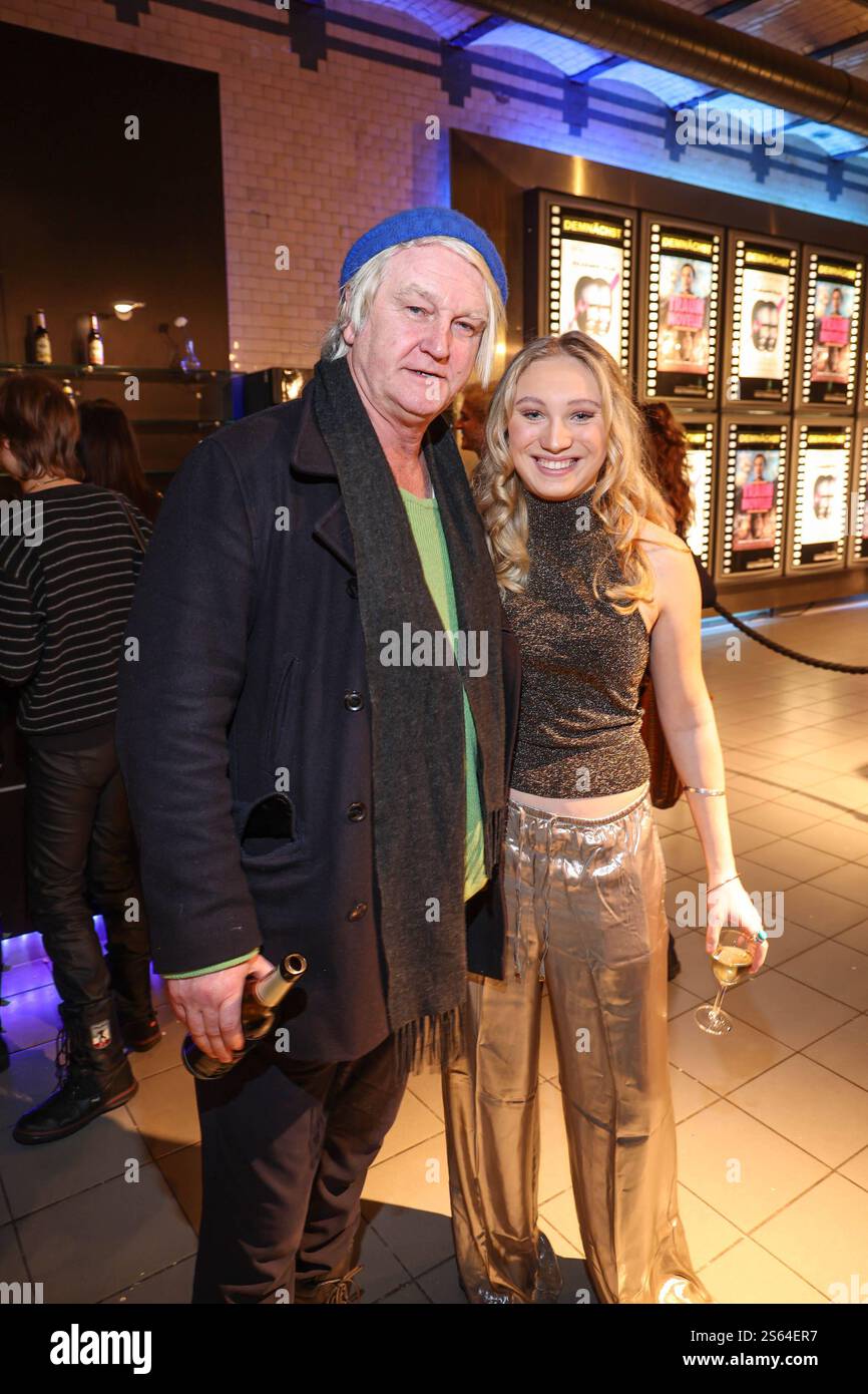 Premiere TRAUMNOVELLE Detlev Buck und Helena Zengel Premiere ...
