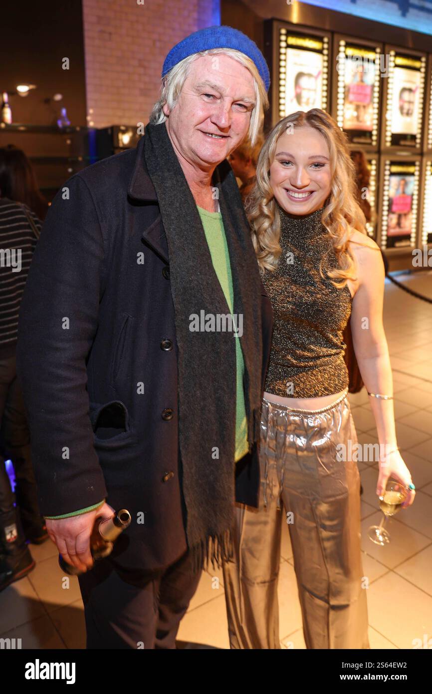 Premiere TRAUMNOVELLE Detlev Buck und Helena Zengel Premiere ...