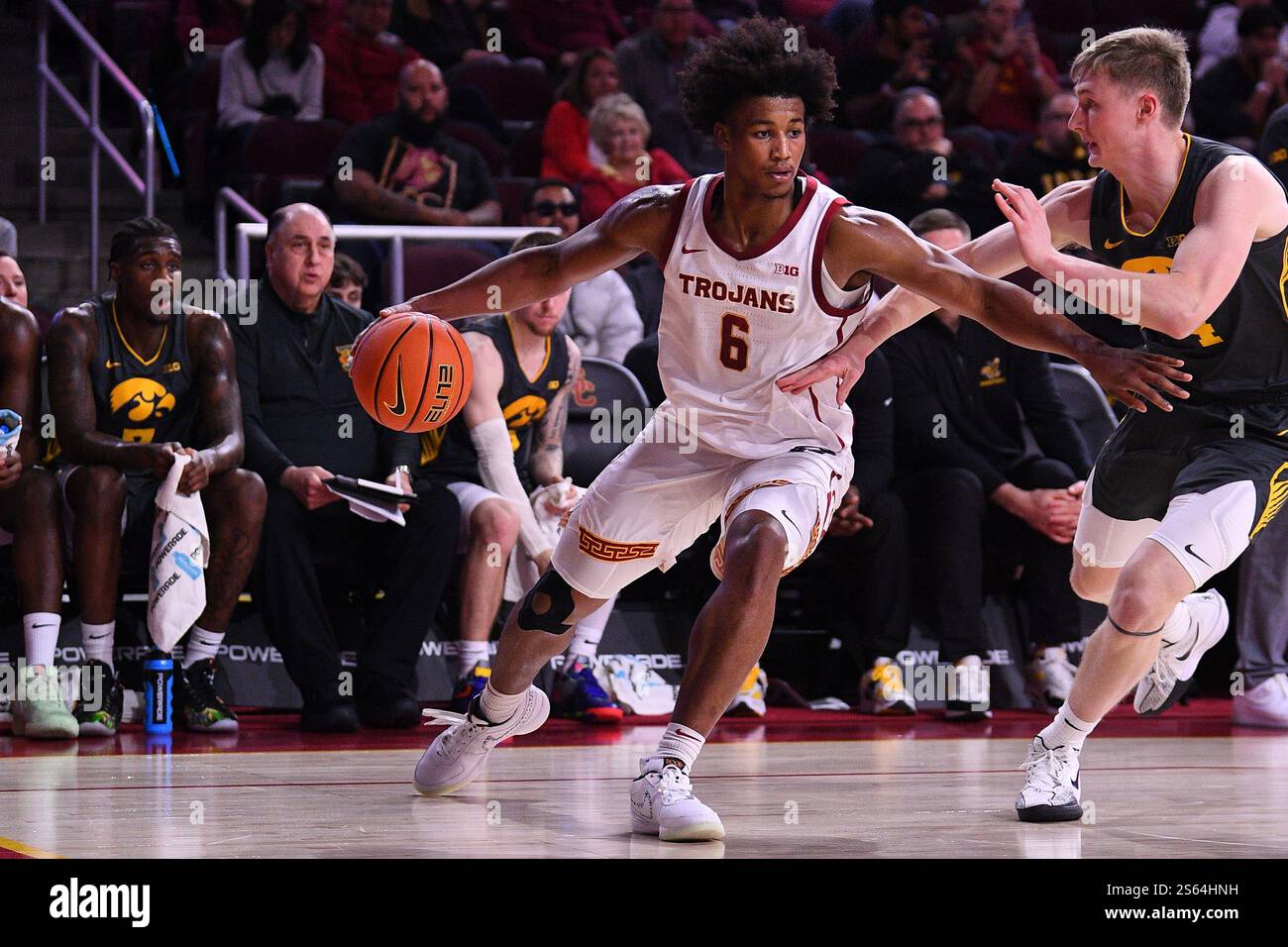LOS ANGELES, CA - JANUARY 14: USC Trojans guard Wesley Yates III (6 ...