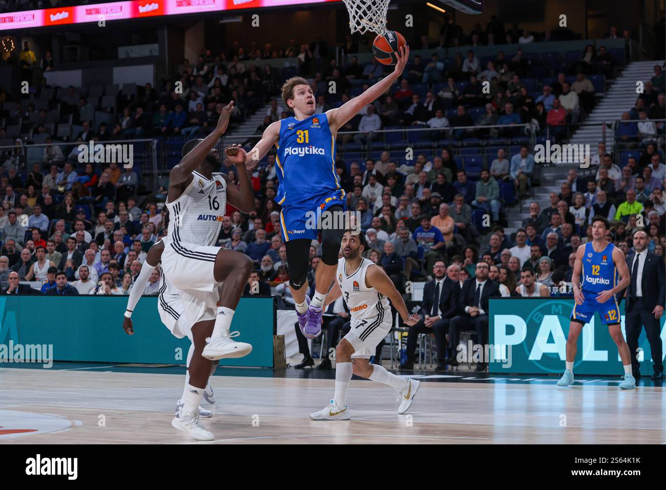 Madrid, Spain. 14th Jan, 2025. 14th January 2025; Movistar Arena; Madrid, Spain; Turkish ...