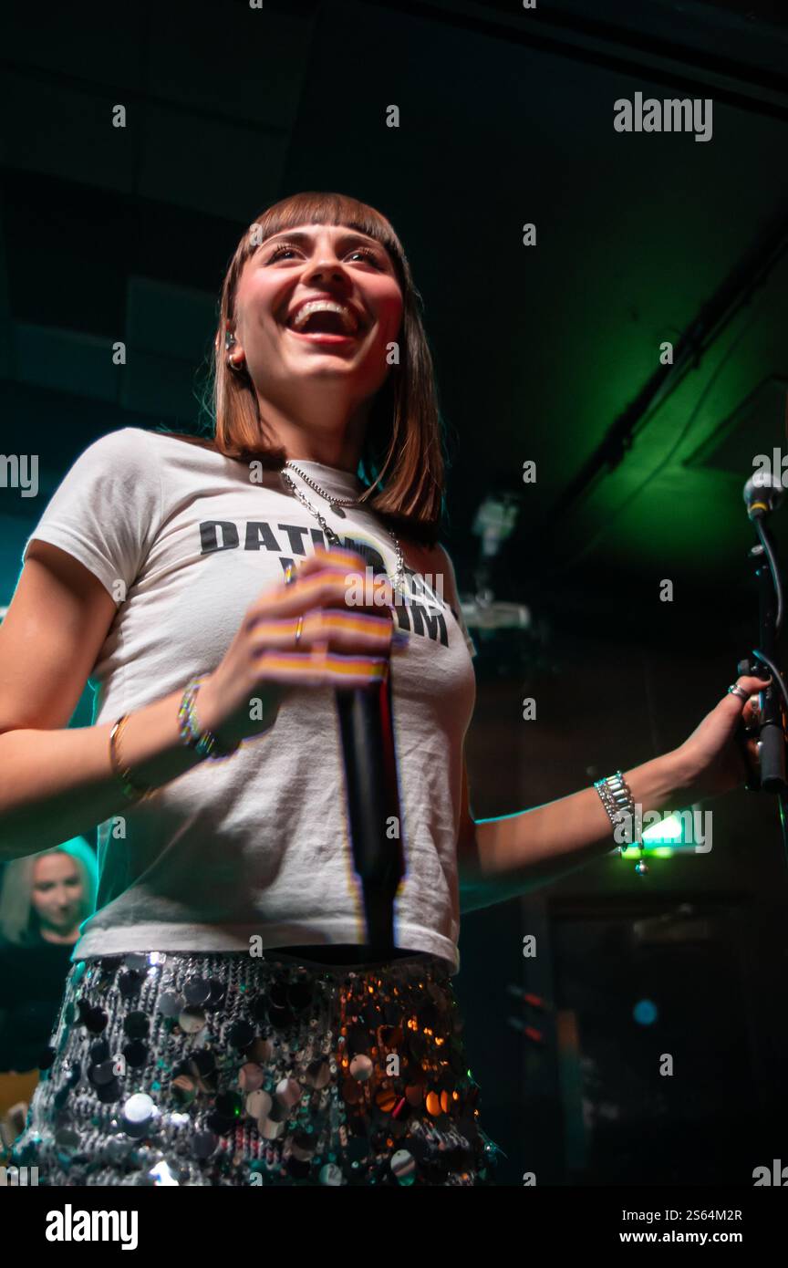 London, United Kingdom. 15th January 2025. Singer songwriter Mercer ...