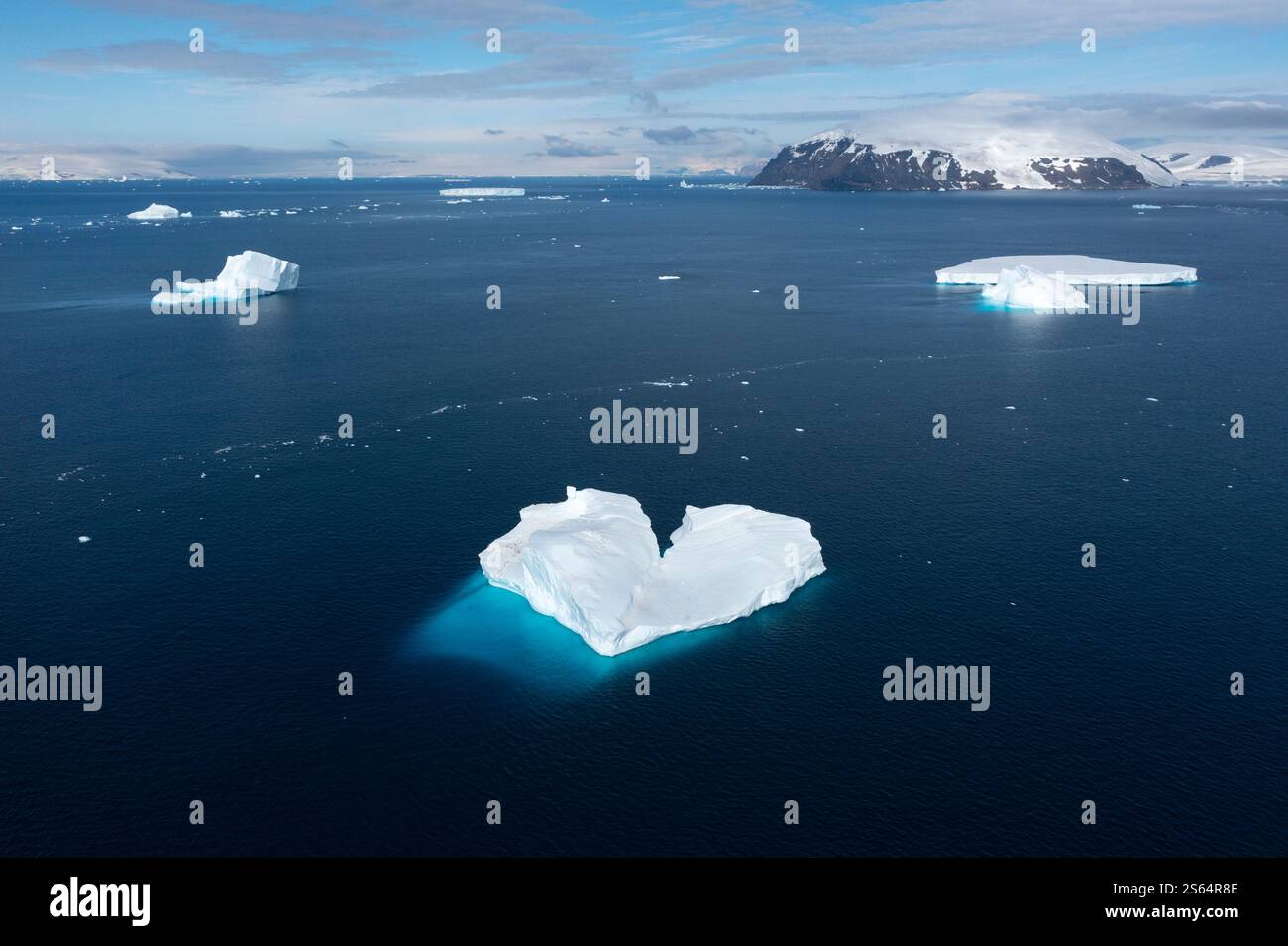 Heart-shaped iceberg in Anatrctica Stock Photo - Alamy