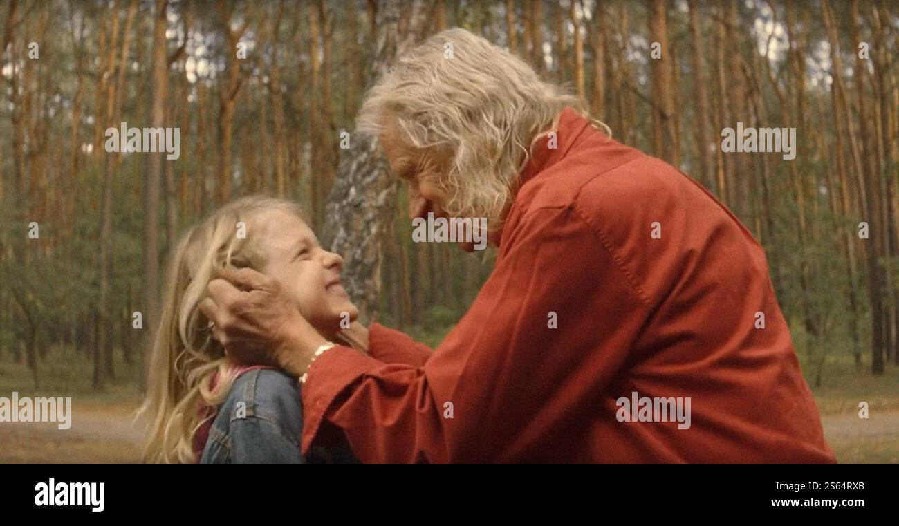 CRUST, (aka KRUSTE), from left: Luise Landau, Heinz Wanitschek, 2023. © Film University ...