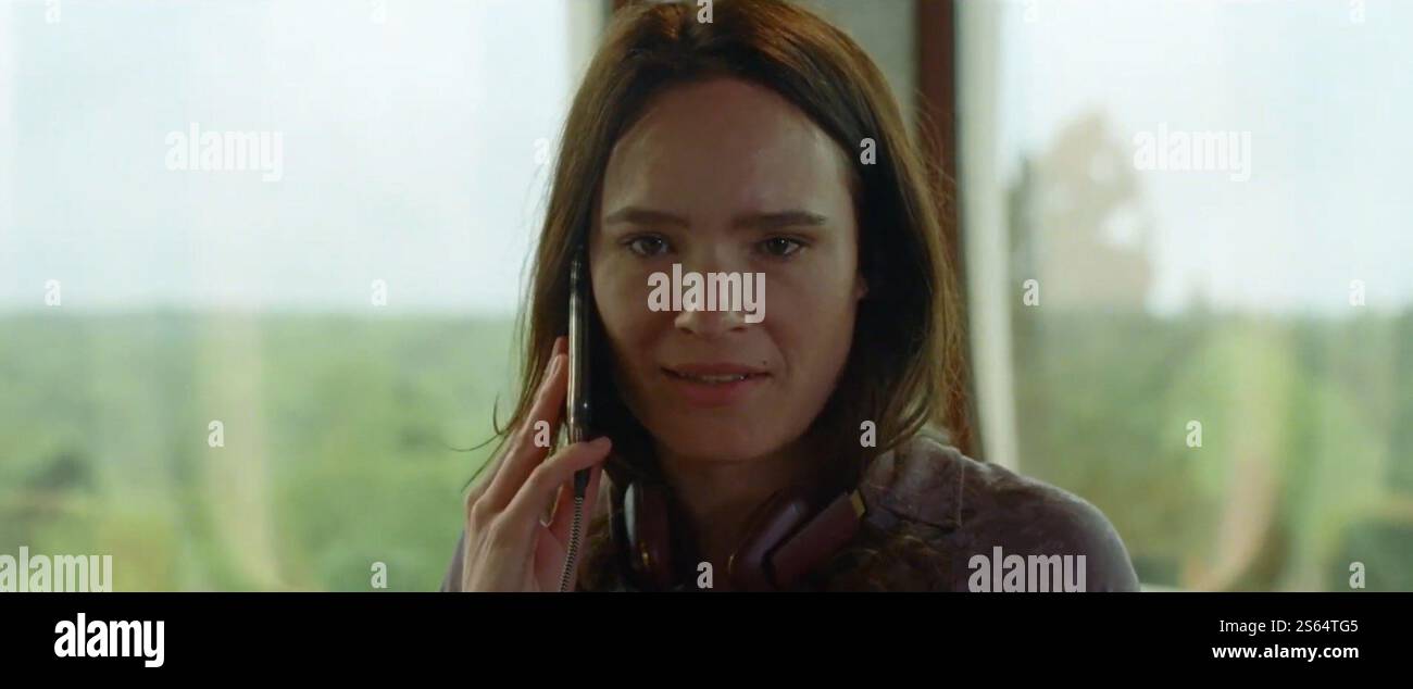 I'M NOT A ROBOT, (aka IK BEN GEEN ROBOT), Ellen Parren, 2023. © OAK ...