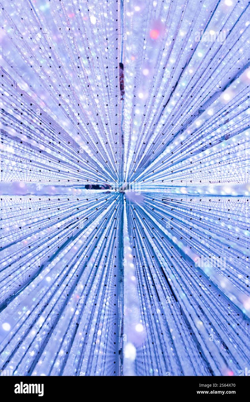 teamLab Borderless infinite crystal world digital artwork display at ...