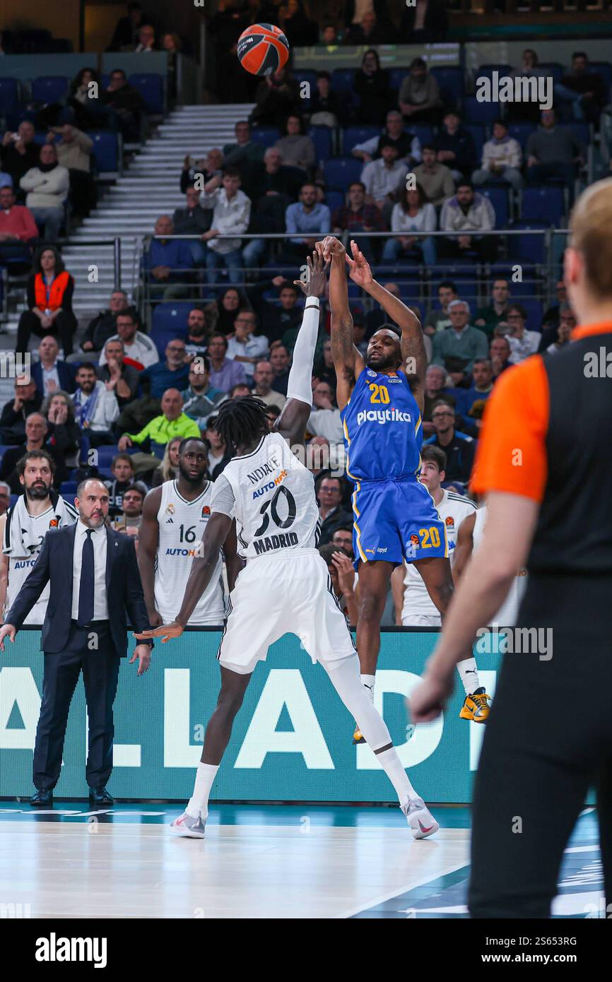 Madrid, Spain. 14th Jan, 2025. 14th January 2025; Movistar Arena; Madrid, Spain; Turkish ...