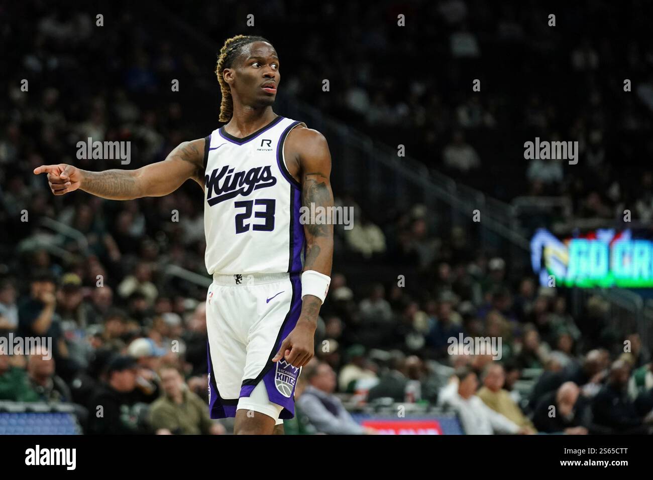 Sacramento Kings' Keon Ellis gestures during the second half of an NBA ...