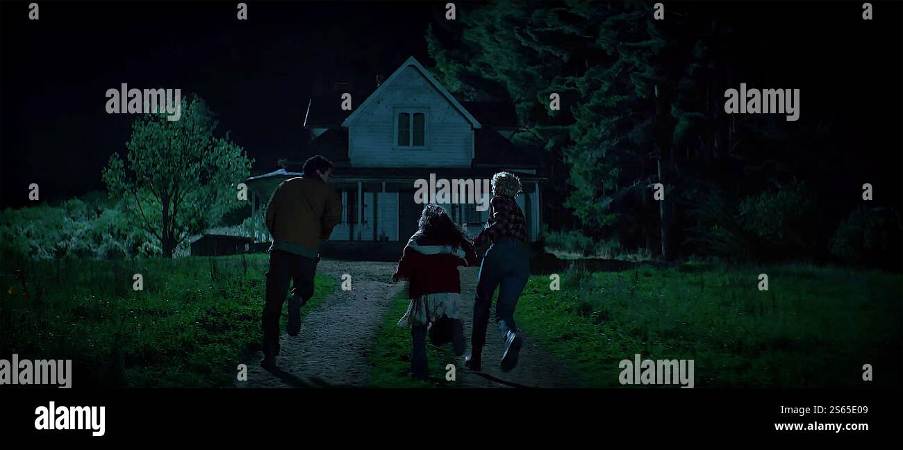WOLF MAN - FILM STILLS. 2025 . USA/New Zealand. Julia Garner ...