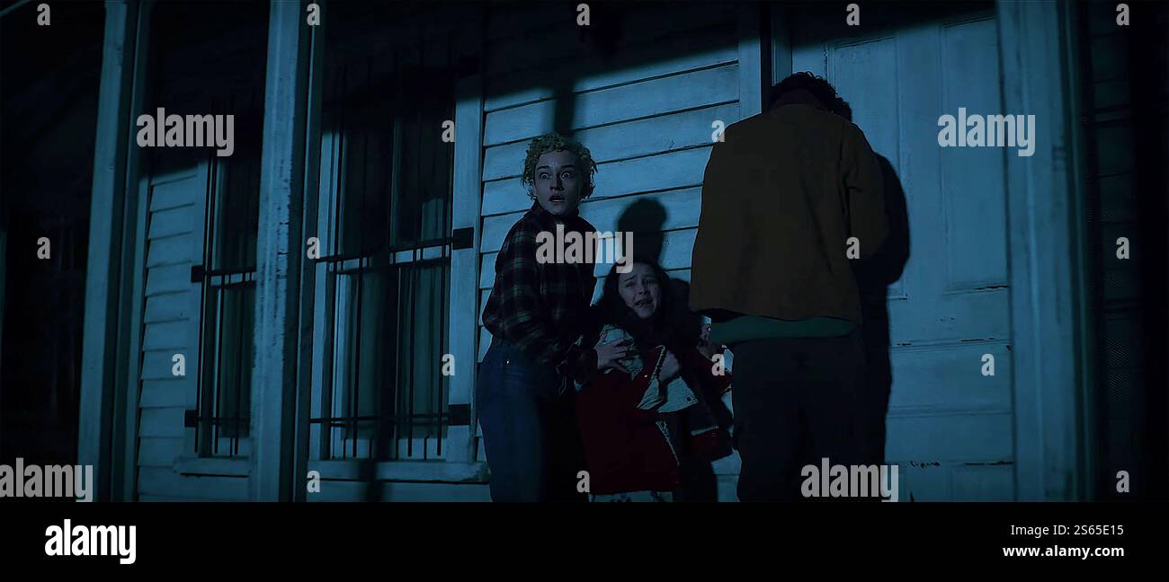 WOLF MAN - FILM STILLS. 2025 . USA/New Zealand. Julia Garner ...