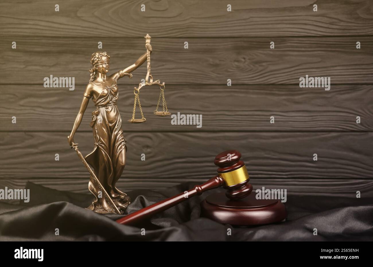 The Statue of Justice - lady justice or justitia the Roman goddess of ...