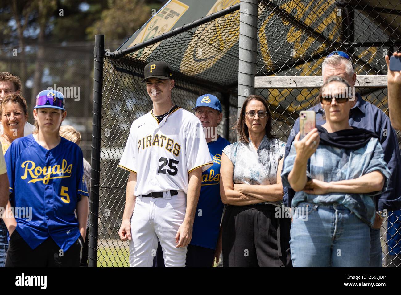 Melbourne, Australia. 16th Jan, 2025. Robinson Smith (second-left) is ...