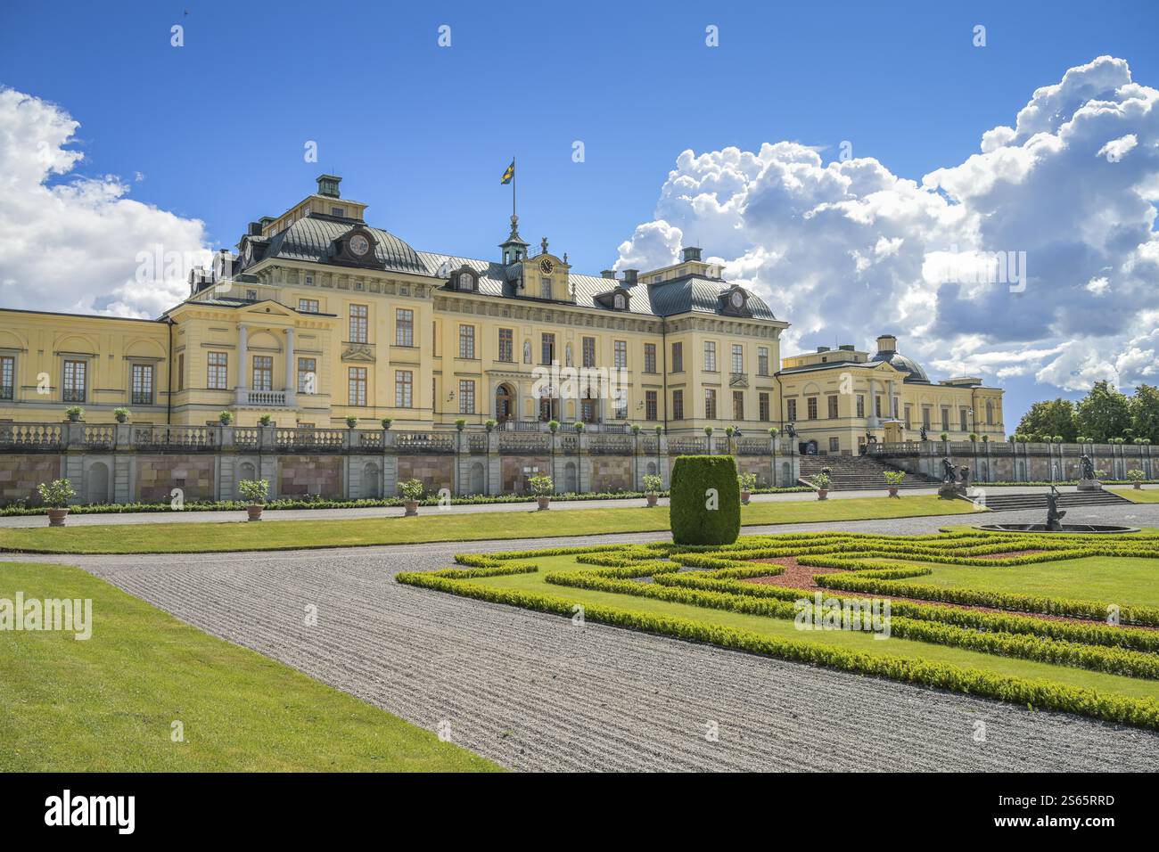 Castle park, garden side Drottningholm Castle, Ekeroe municipality ...