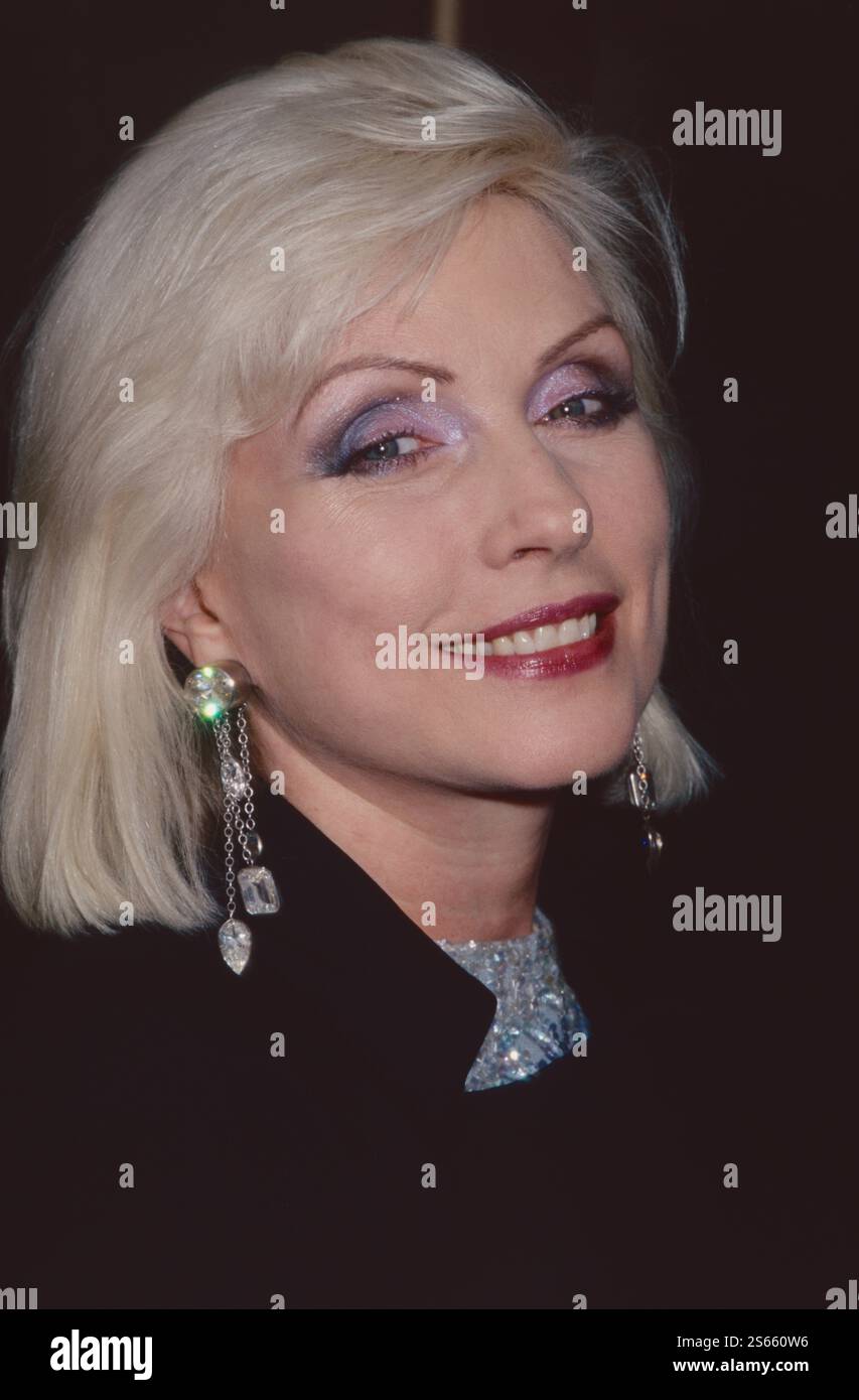 Deborah "Debbie" Harry attends The Fragrance Foundation's 30th Annual ...