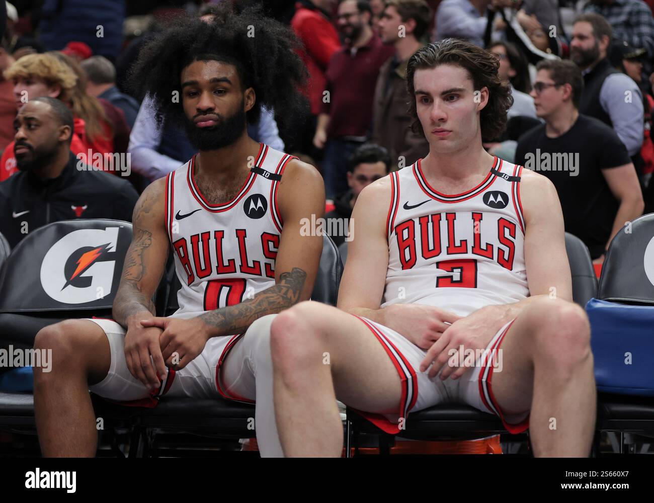 CHICAGO, IL - JANUARY 15: Coby White #0 of the Chicago Bulls and Josh ...