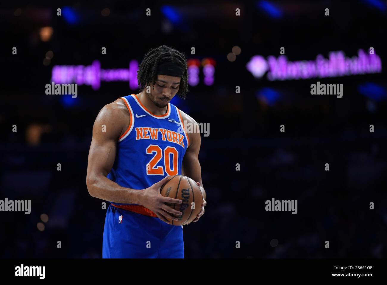 New York Knicks' Jericho Sims plays during an NBA basketball game ...