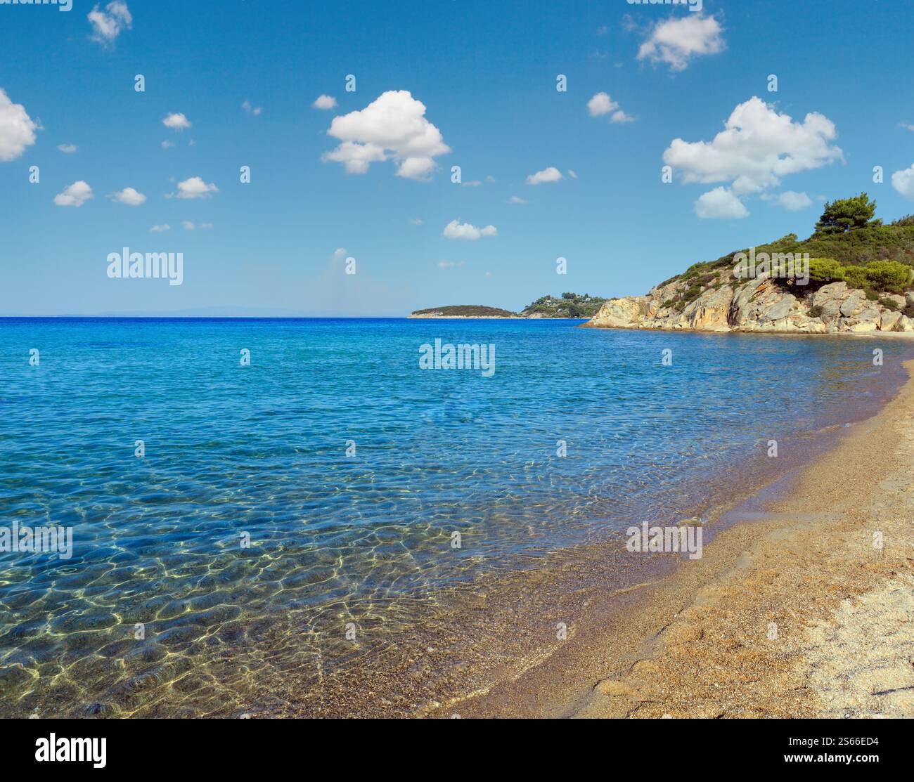 Summer sea view from Trani Ammouda beach (Ormos Panagias, Halkidiki ...