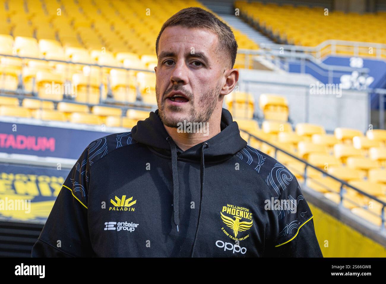 WELLINGTON, NEW ZEALAND - JANUARY 15: Wellington Phoenix captain Scott ...