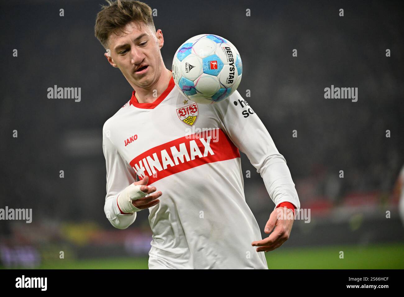 Angelo Stiller VfB Stuttgart (06) Aktion am Ball VfB Stuttgart vs RB Leipzig RBL 15.01.2025 DFL ...