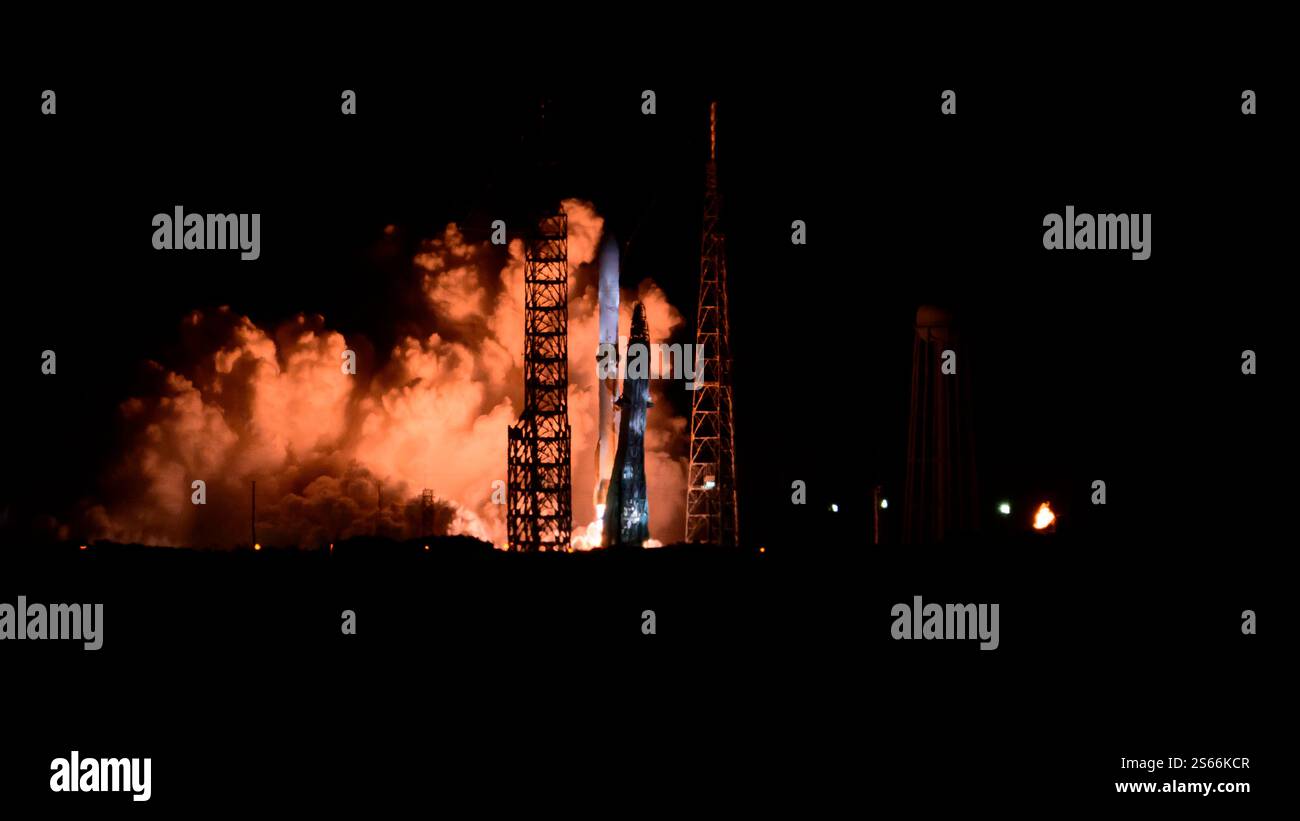 Cape Canaveral, Florida, USA. 16th Jan, 2025. Blue Origin's New Glenn ...