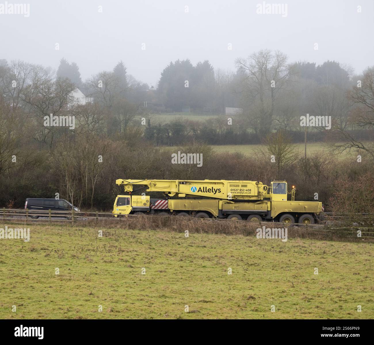 Allelys crane on the M40 motorway, Warwickshire, UK Stock Photo - Alamy