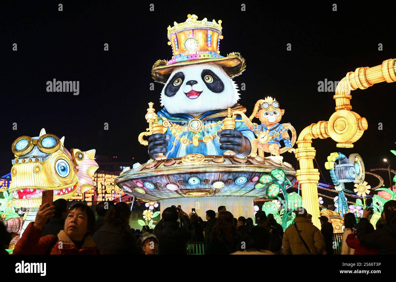 Neijiang, China's Sichuan Province. 15th Jan, 2025. Tourists view the ...