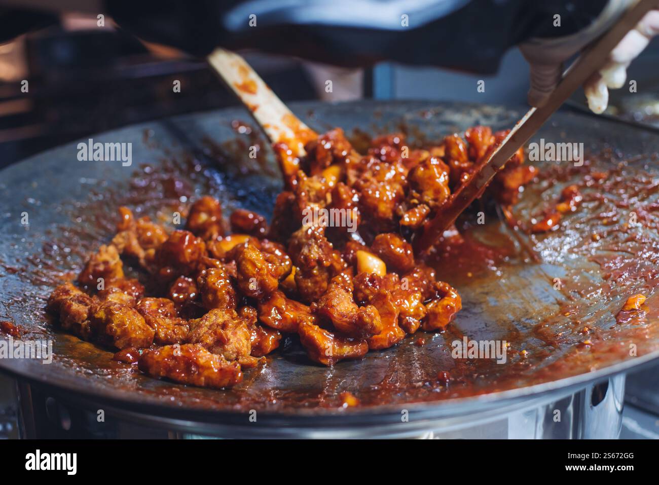 Korean Street Food - Dakgangjeong, Sweet Crispy Korean Fried Chicken ...