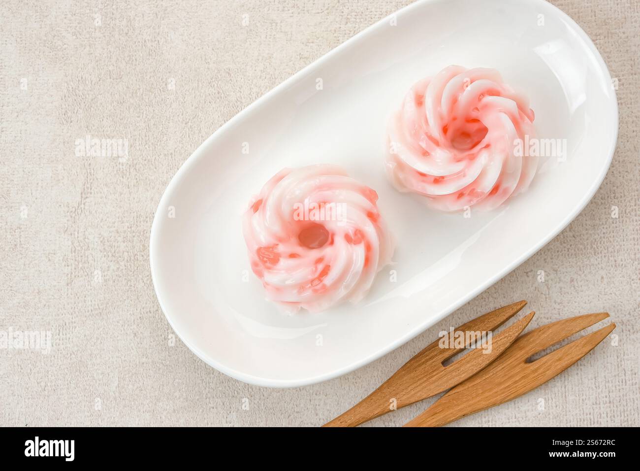 Kue Jentik Manis, Indonesian traditional snack made from hunkwe flour ...