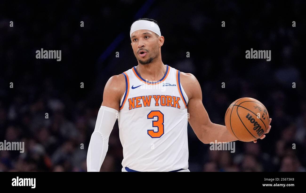 New York Knicks' Josh Hart (3) during the first half of an NBA ...