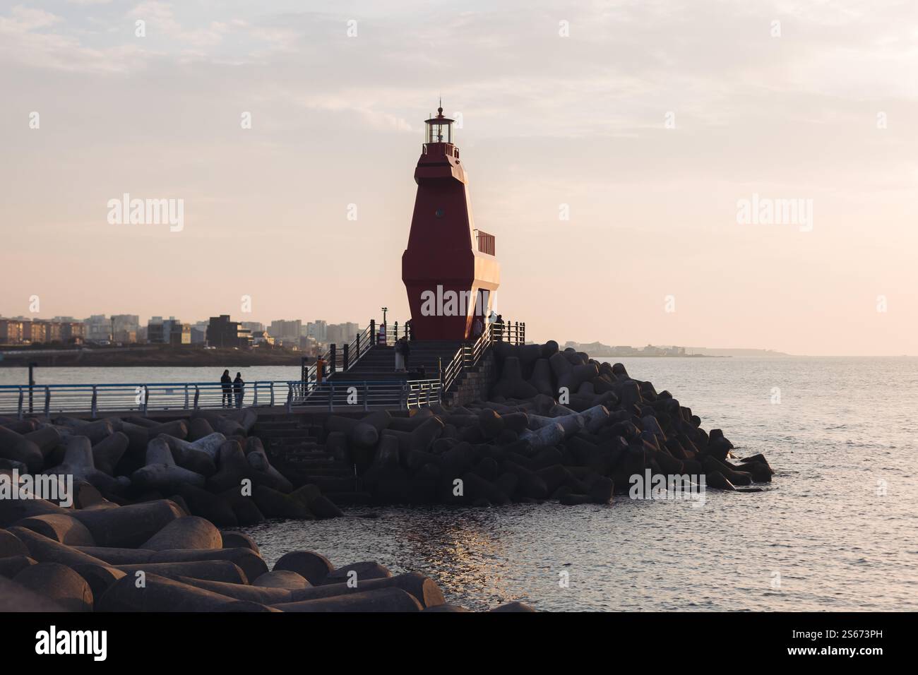 Iho Tewoo Horse Lighthouses on Iho Tewoo beach, with two horse-shaped ...