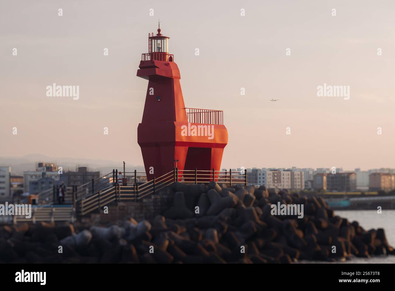 Iho Tewoo Horse Lighthouses on Iho Tewoo beach, with two horse-shaped ...