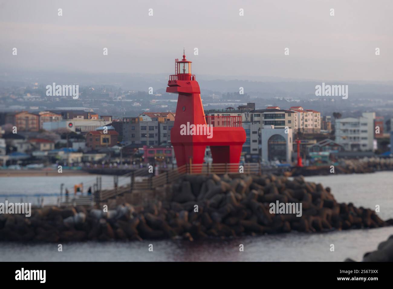 Iho Tewoo Horse Lighthouses on Iho Tewoo beach, with two horse-shaped ...
