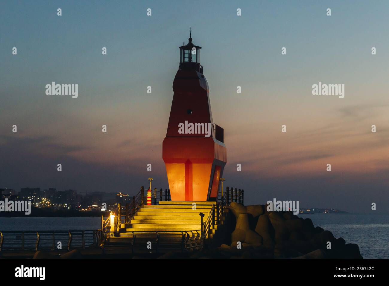 Iho Tewoo Horse Lighthouses on Iho Tewoo beach, with two horse-shaped ...