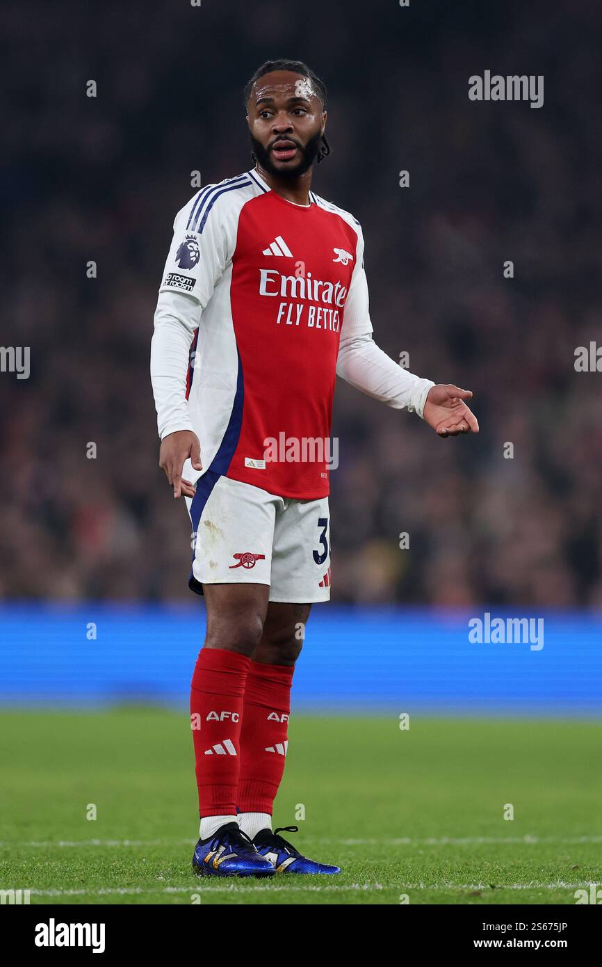 Raheem sterling arsenal 2025 hi-res stock photography and images - Alamy