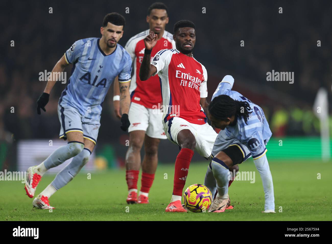 London, UK. 15th Jan, 2025. Thomas Partey of Arsenal during the Premier ...