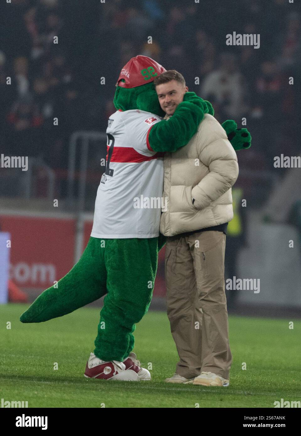 Nach Spielende Schlussjubel, freude bei Fritzle (VfB Stuttgart ...