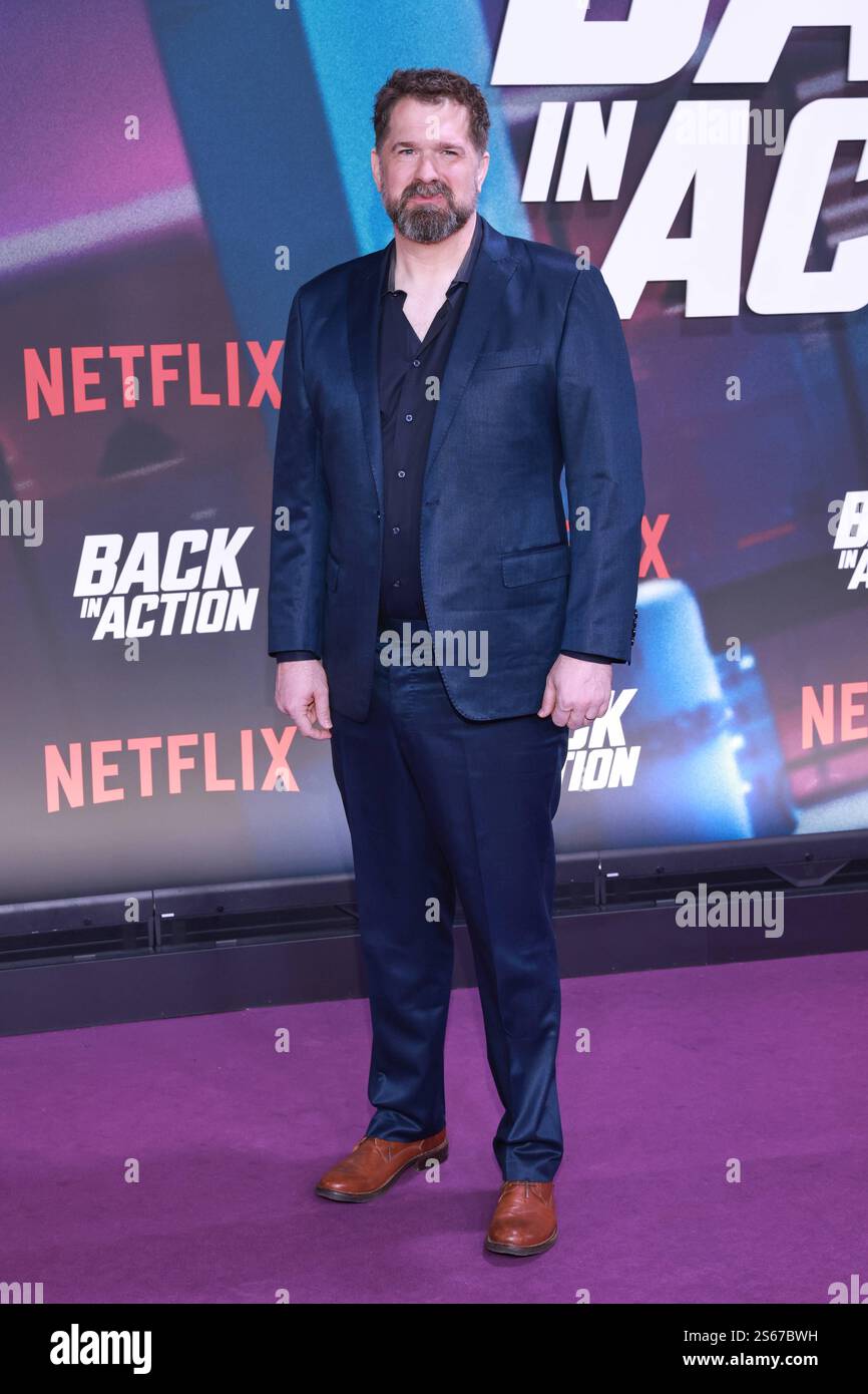 15.01.2025 Seth Gordon, schreibt Autogramme für Fans, auf dem Roten ...