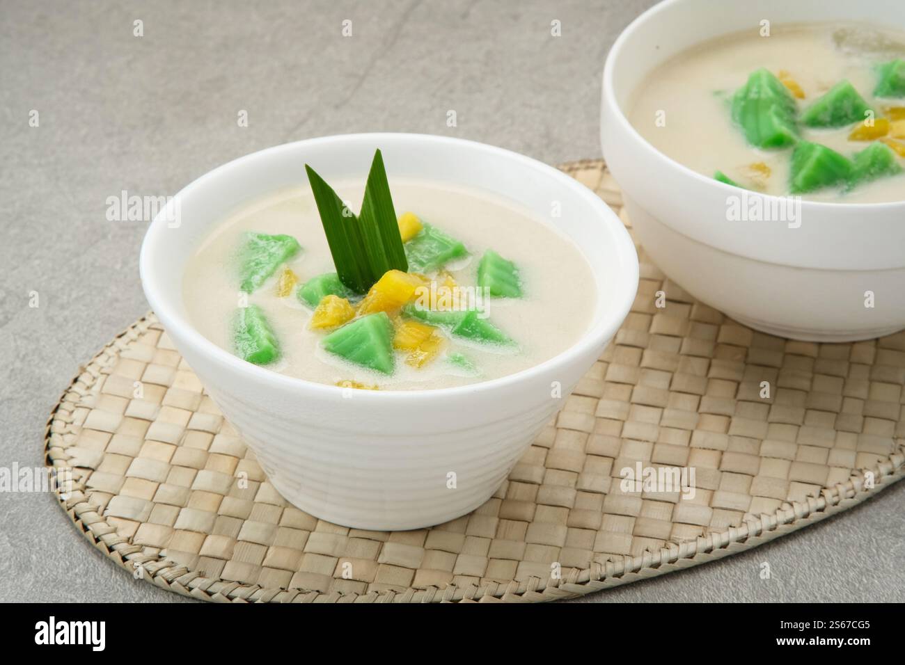 Es Bongko, traditional food made from hunkwe flour, pandan leaves ...