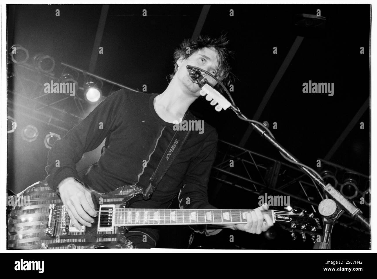 MUSE, YOUNG, READING FESTIVAL, 2000: An early career picture of singer ...