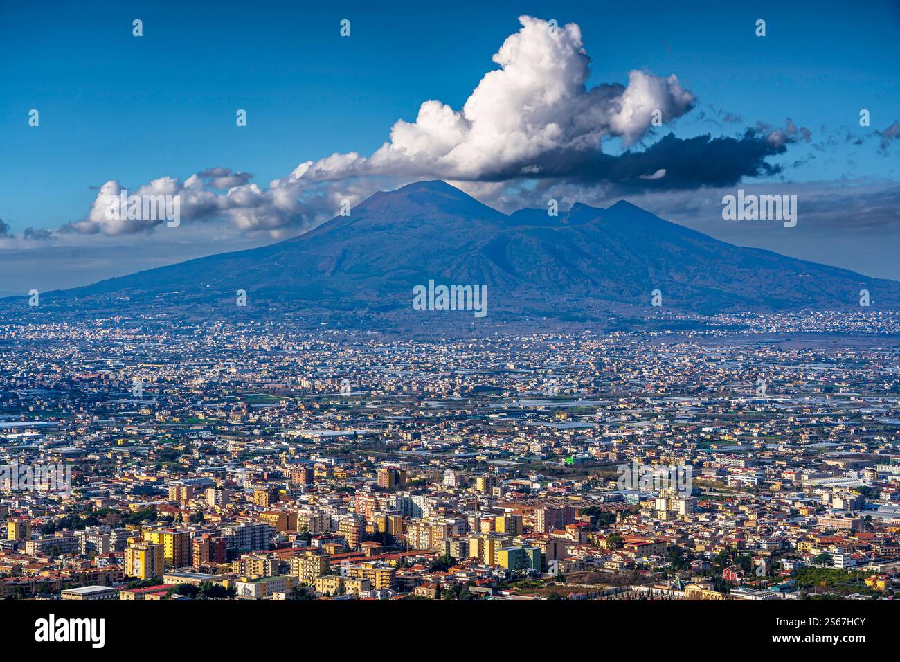 Aerial view of the Vesuvio and surrounding populated areas Stock Photo ...