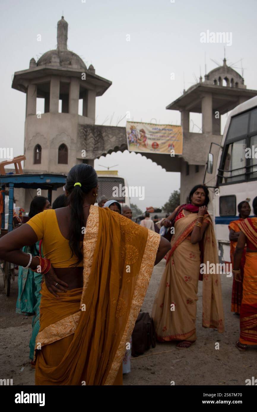 Thousands of pilgrims come to Janakpur via Bhittamode, the Nepal ...