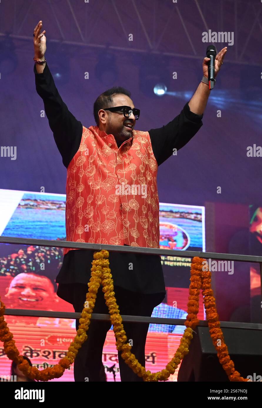 January 16, 2025: Prayagraj: Playback Singer Shankar Mahadevan perform at Ganga Panda during ...