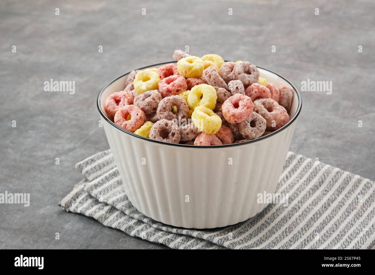 Cereal ring hi-res stock photography and images - Alamy