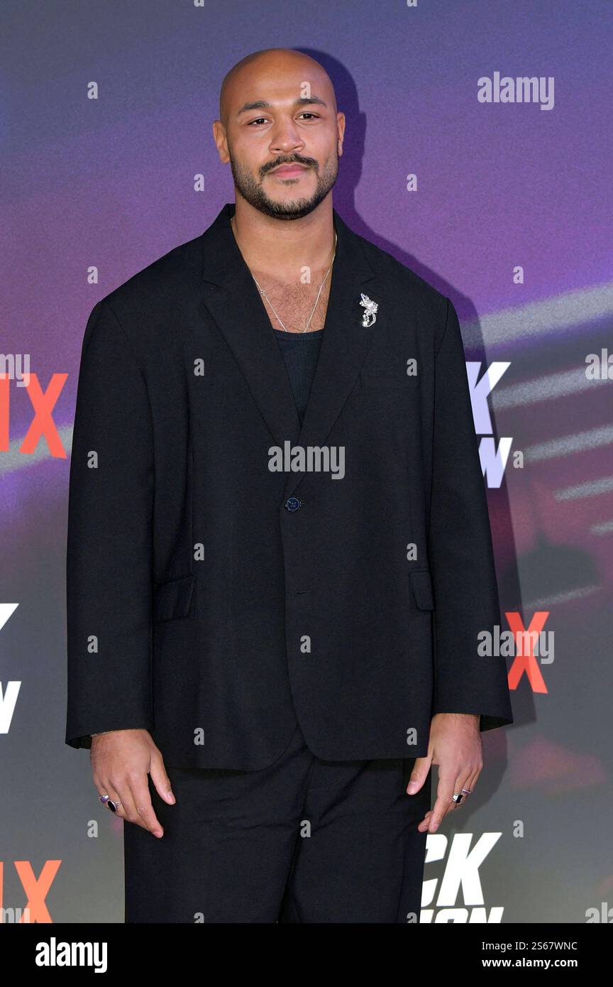 Malick Bauer beim Screening des Netflix Films Back in Action im Zoo ...