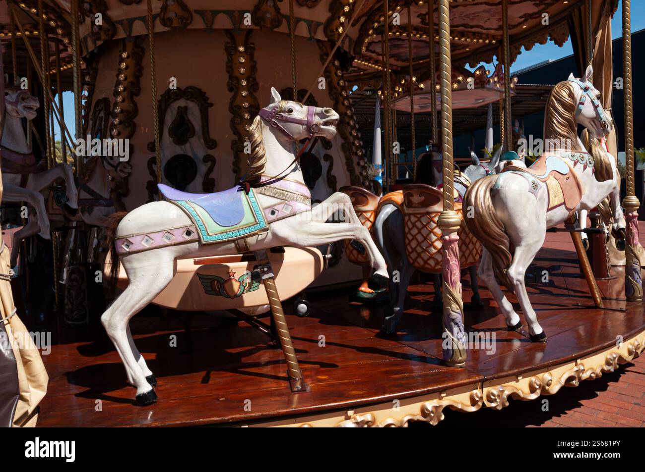 Vintage Carrusel with beautiful horses, Merry-go-round, Caballitos de ...