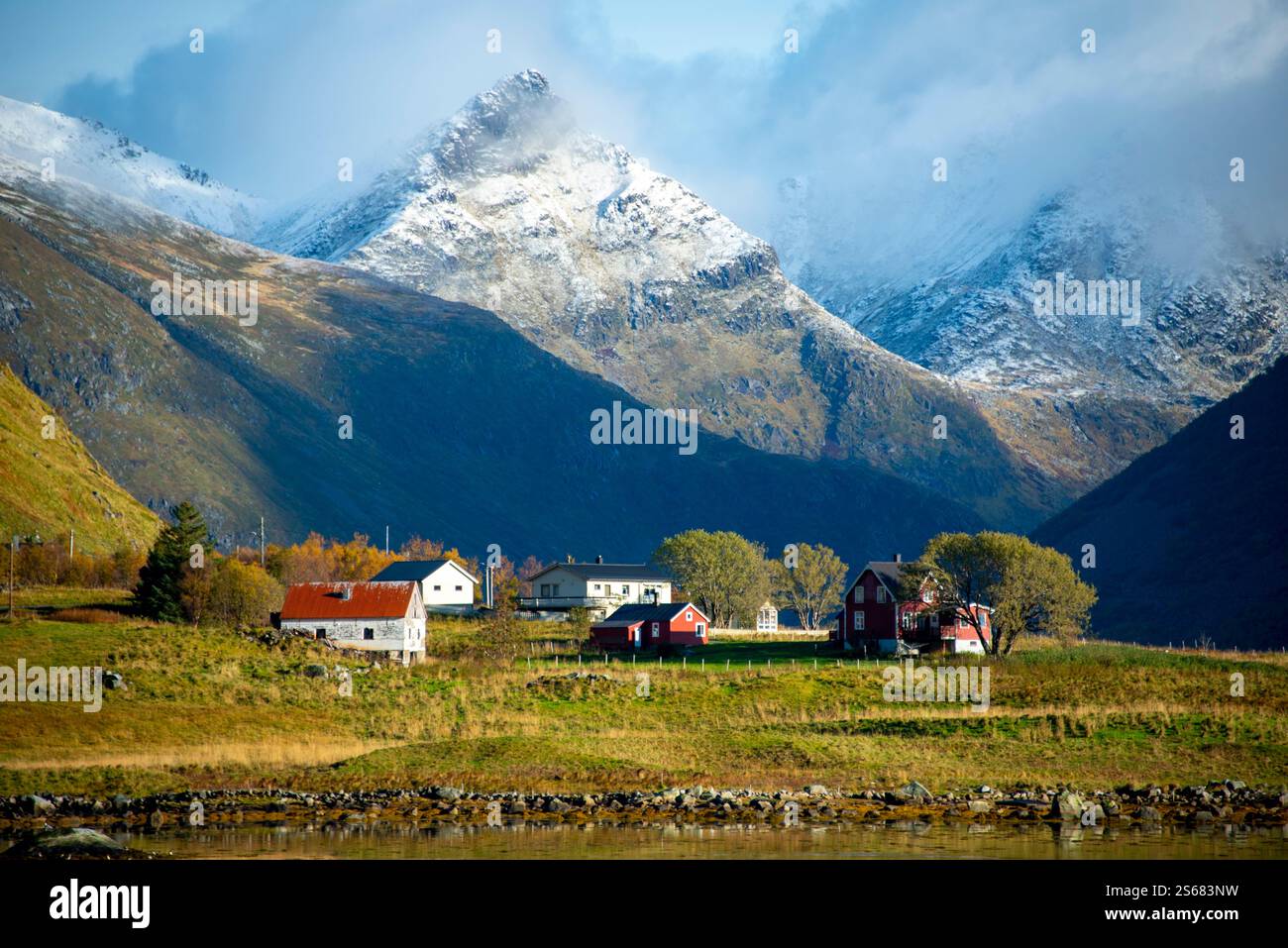 Flakstad lofoten island norway hi-res stock photography and images - Alamy