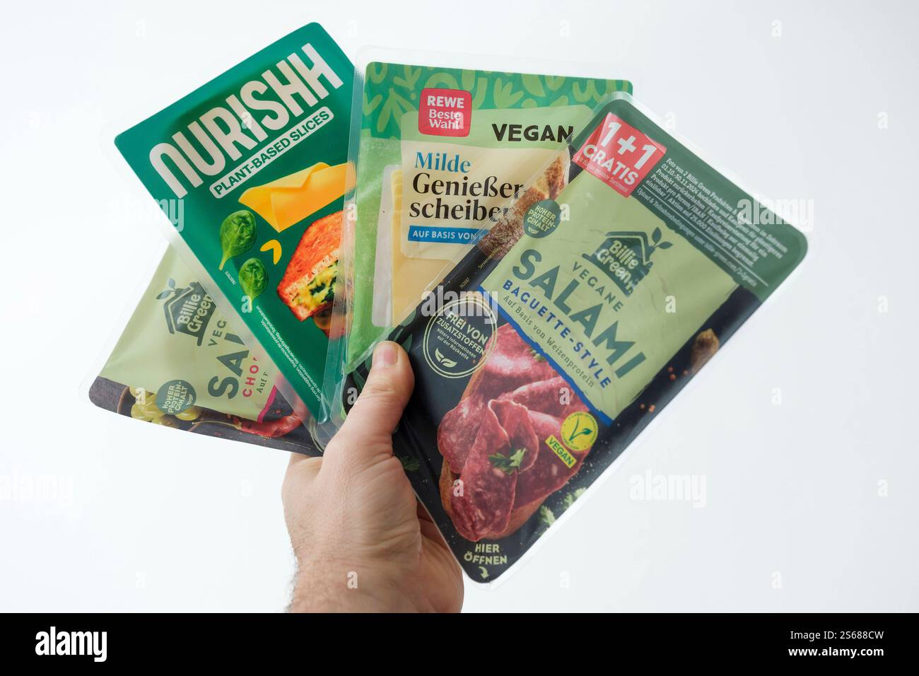 Vegane Lebensmittel in einer Hand *** Vegan food in one hand Nordrhein ...