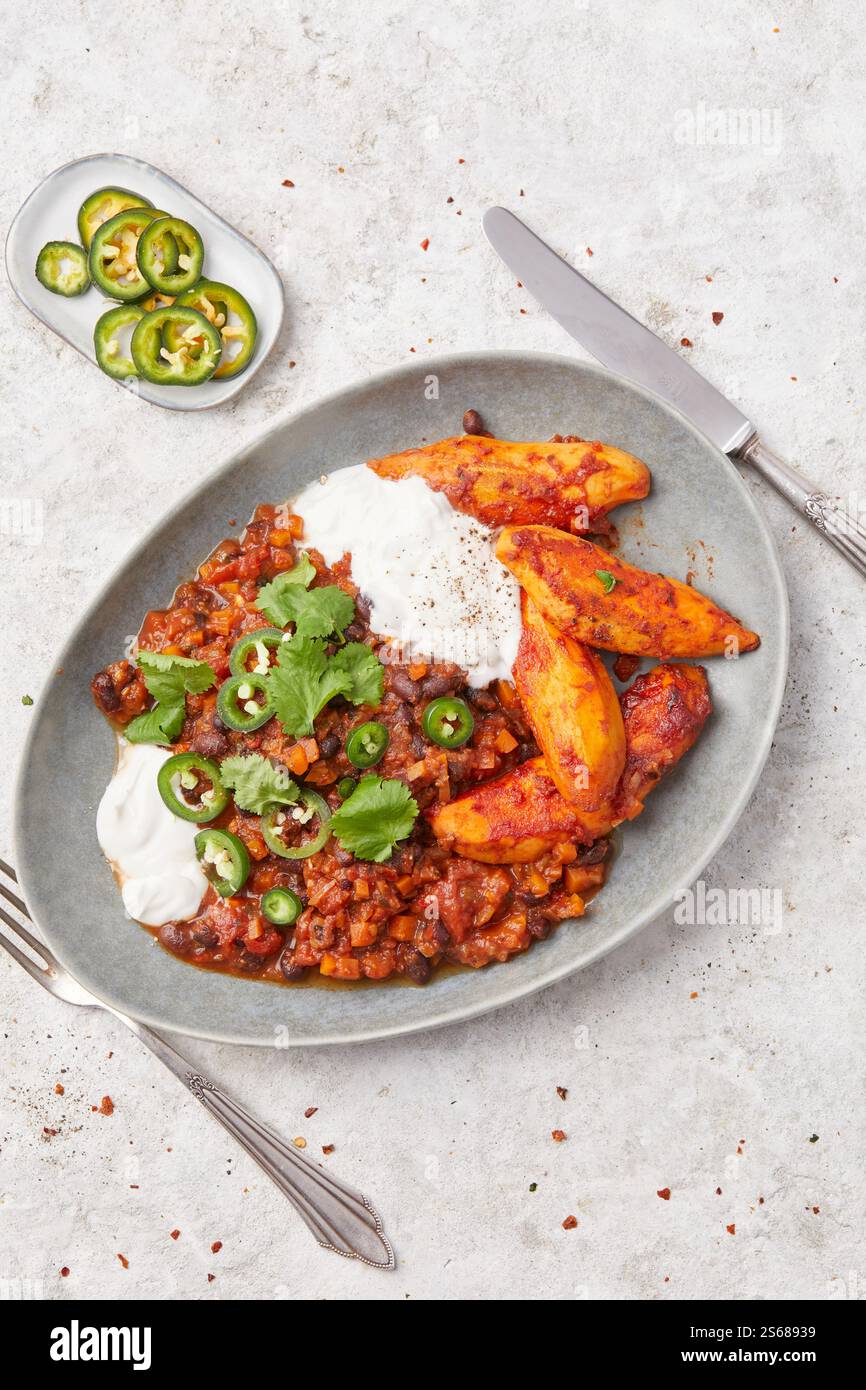 Sweet Potato and Bean Chilli Stock Photo - Alamy
